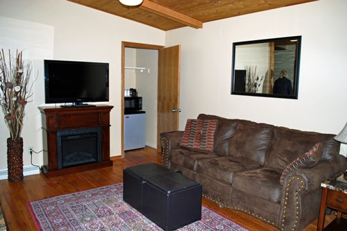 Hearthside Inn - St. Germain, WI - Cozy Northwoods Hotel